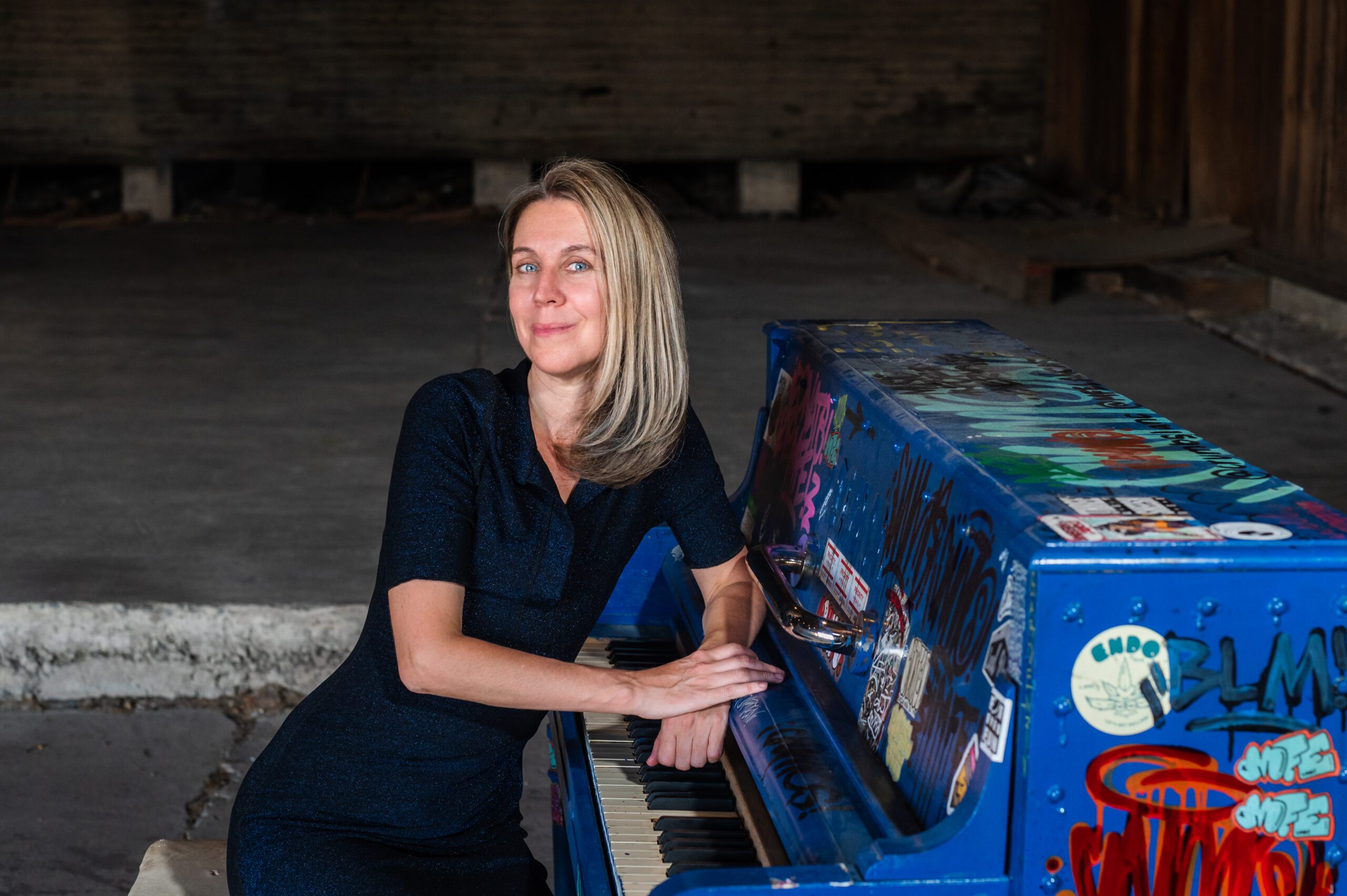 Shows & Booking - Jessica Smucker